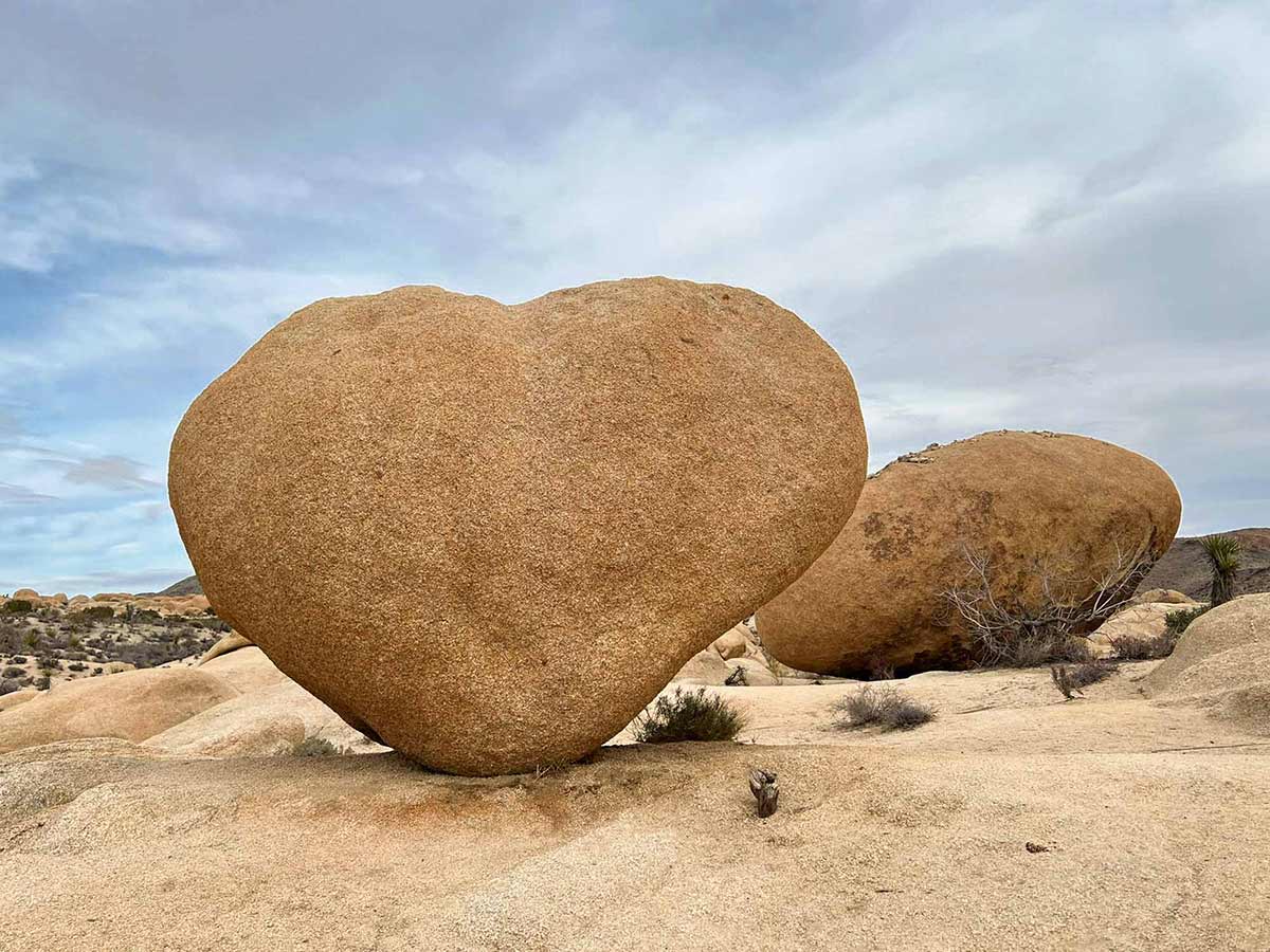 Joshua Tree to Death Valley Road Trip: 19 Key Stops & Scenic Routing